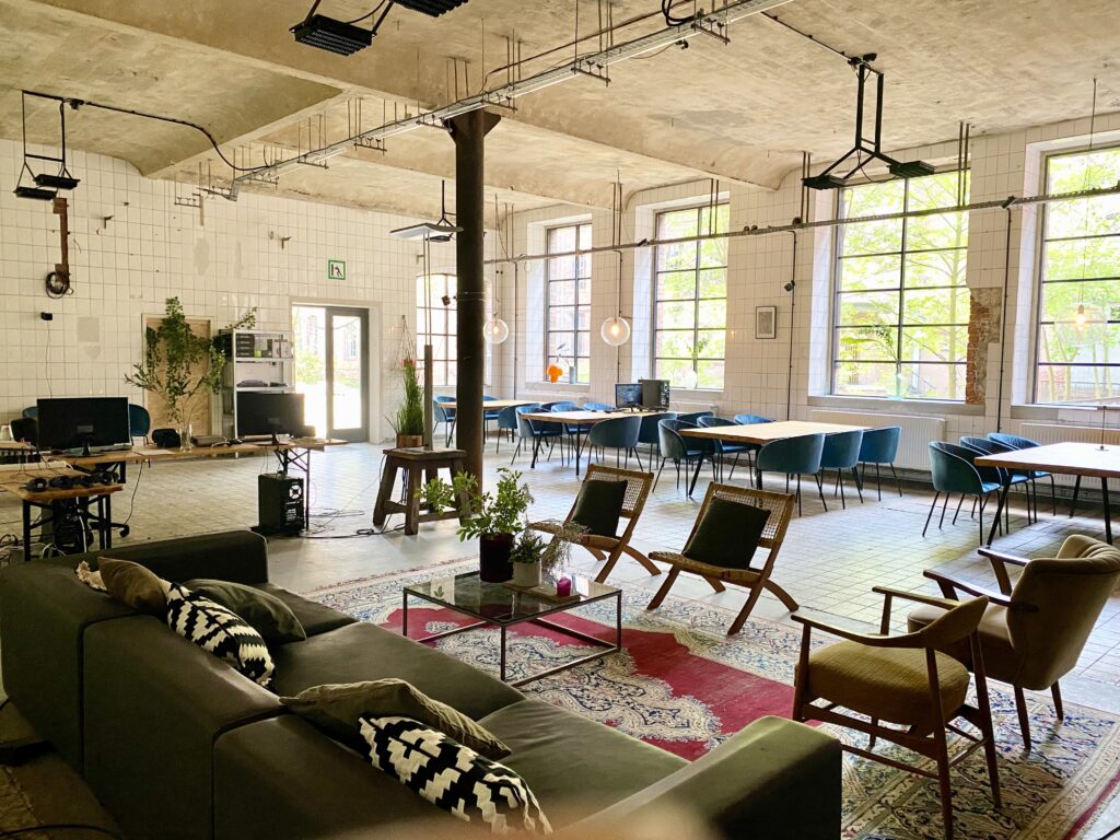 Find a workshop location - 3 cool locations - meetreet